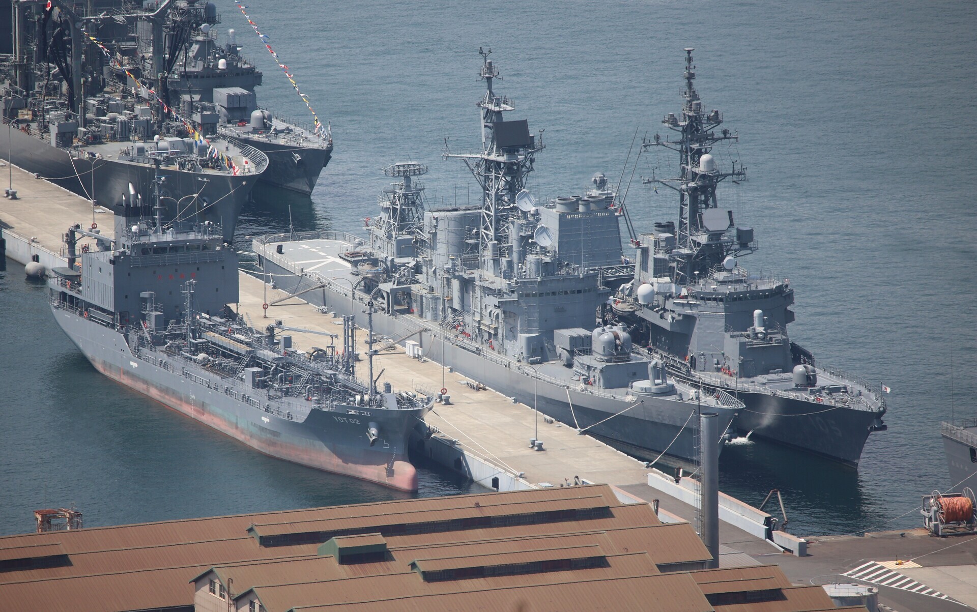 護衛艦 DD105 『いなづま』: ISOKKO PHOTO WAREHOUSE